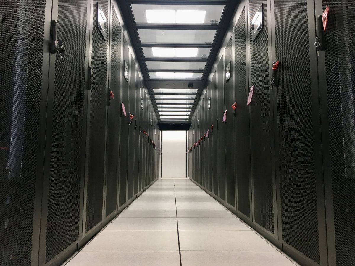 Plastics for Data Center Aisle Containment - Polymershapes Plastics for Data Center Aisle Containment - Polymershapes